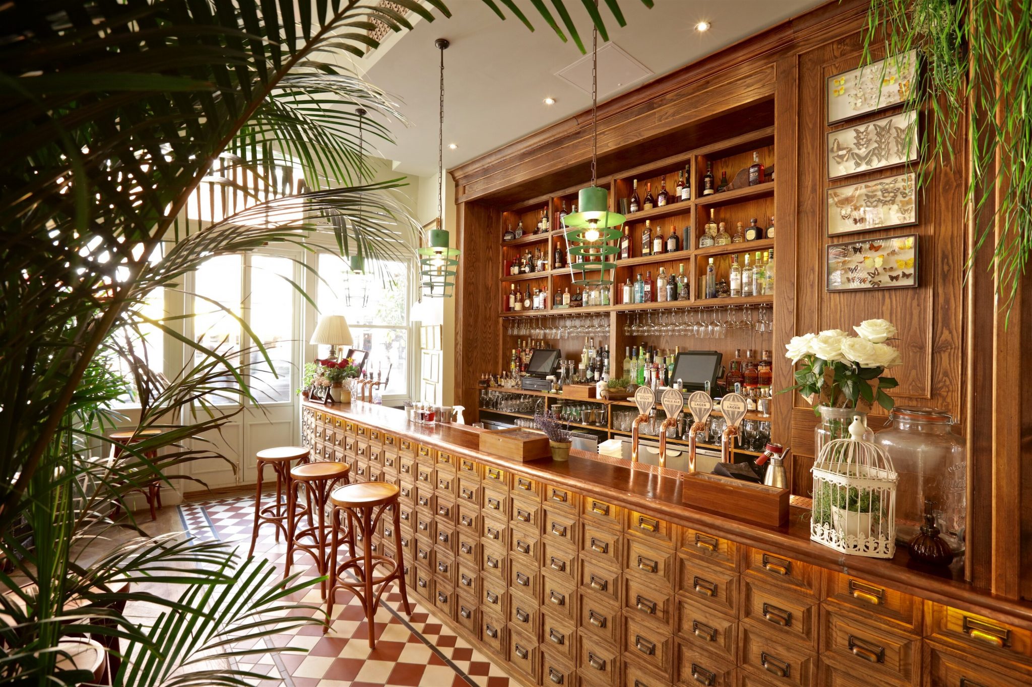 Unique London Bar Filming Locations